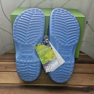 CROCS | Shoes | New Crocs Disney Lilo And Stitch Clog Shoes Size J4 Can ...